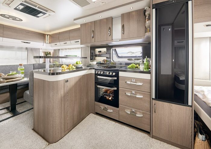 CarGO! Pomorze | Przyczepa kempingowa HOBBY Prestige 620 CL 2023